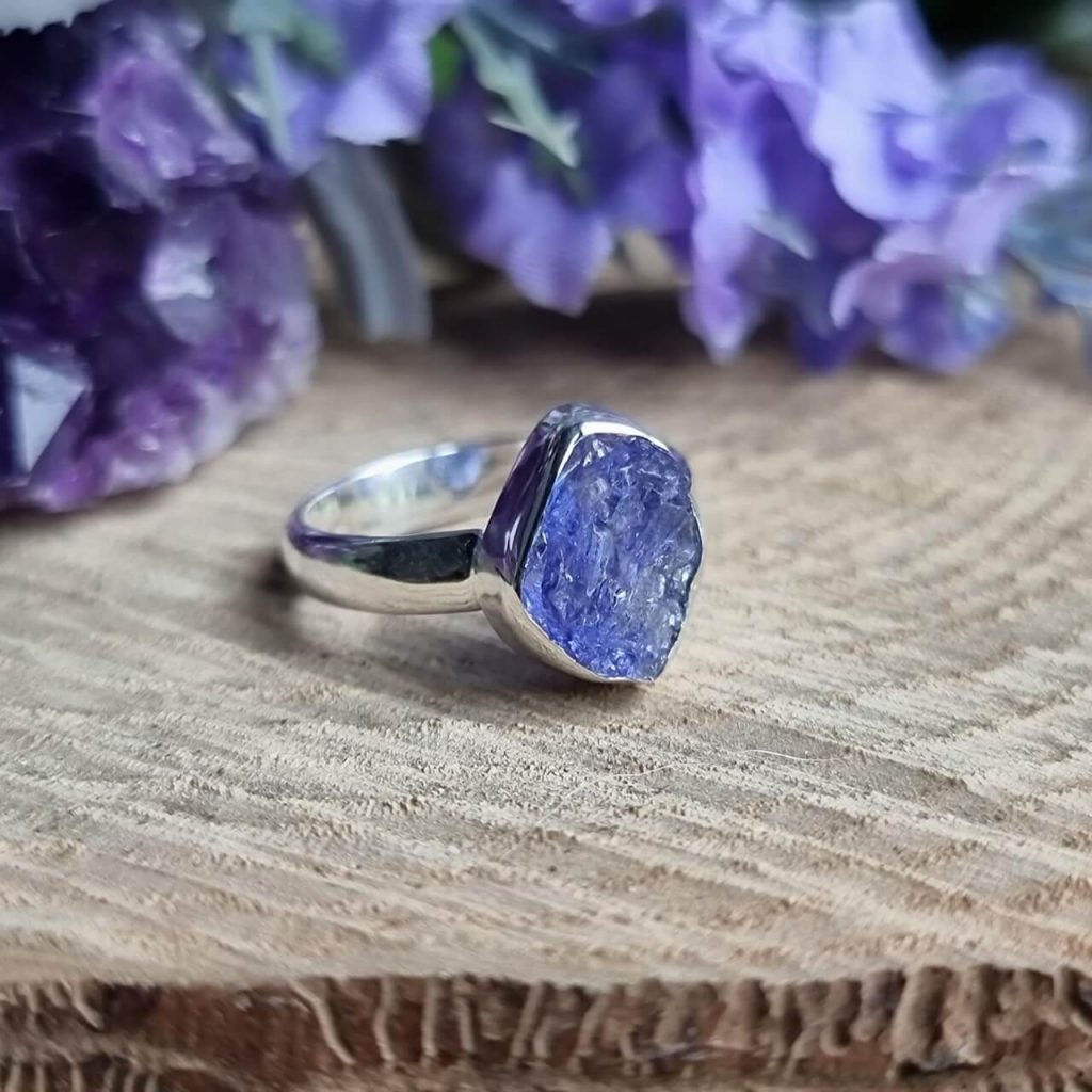 Tanzanite Ring - Purple Lotus